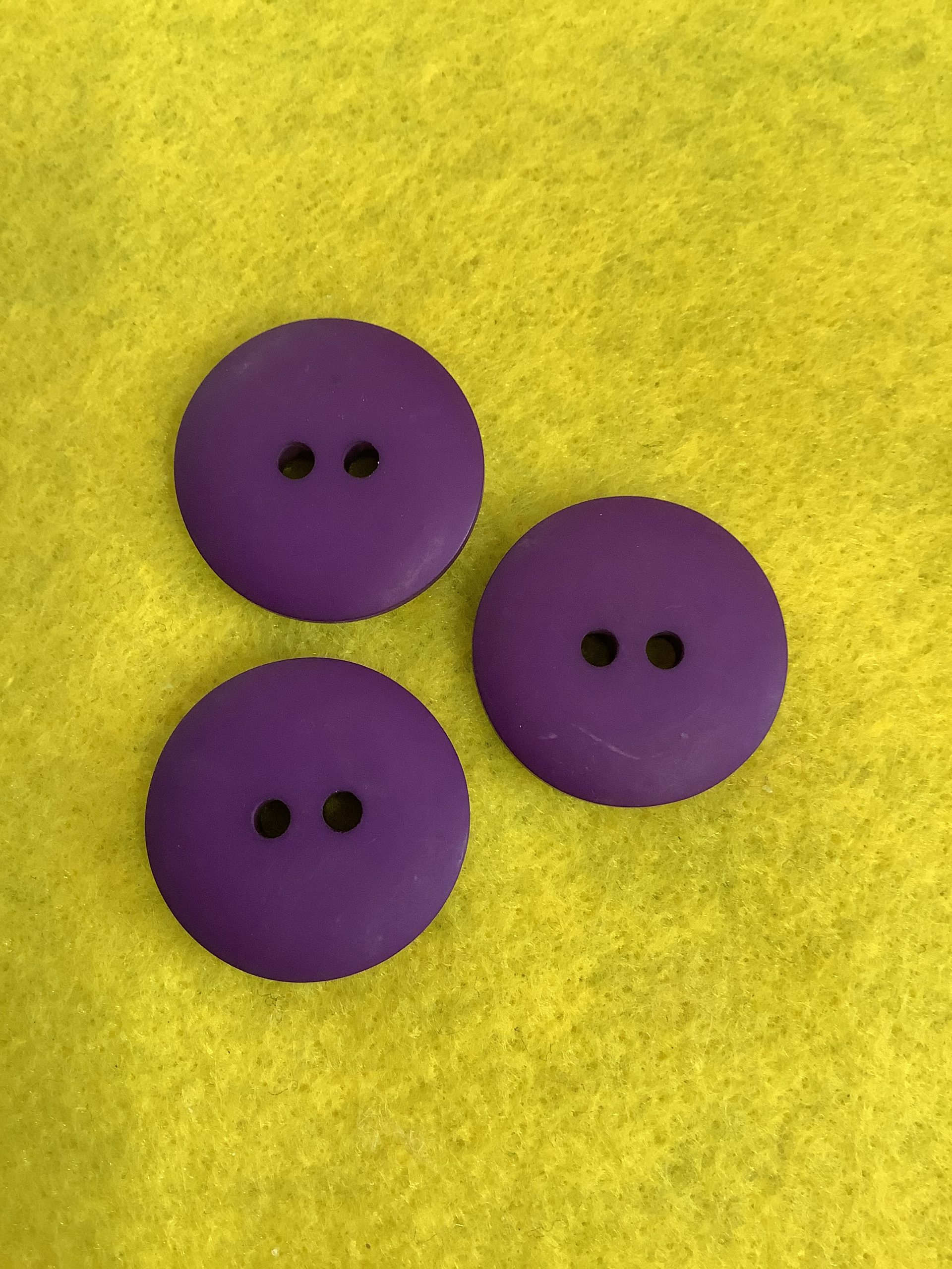 Buttons Mauve 19mm (42) - The Dropped Stitch